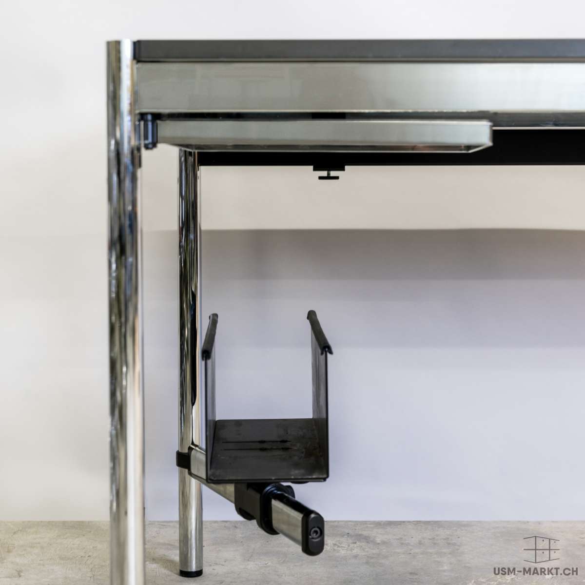 USM Haller CPU Halter | USM-Markt